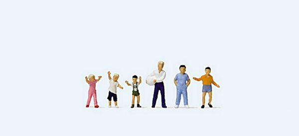 Preiser 14120 HO Scale Recreation & Sports -- Children Playing Ball pk ...