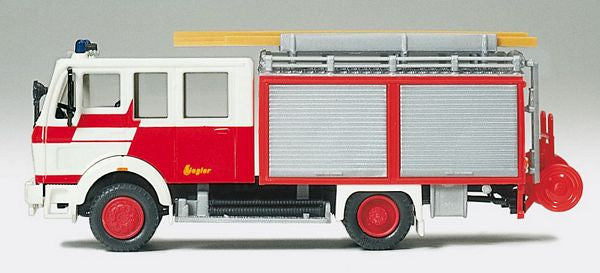 Preiser 35022 HO Scale Emergency Vehicle Mercedes -- LF16 Pumper - Fra ...